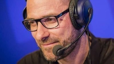 Petición · Que Miguel Ángel Román y Axel Torres sean narrador y ...