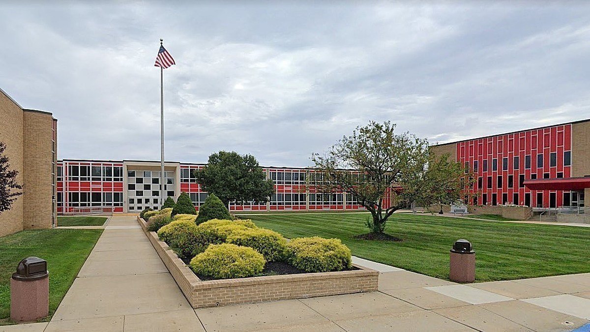 Petition · Changing the Uniform Policy at PHS - United States · Change.org