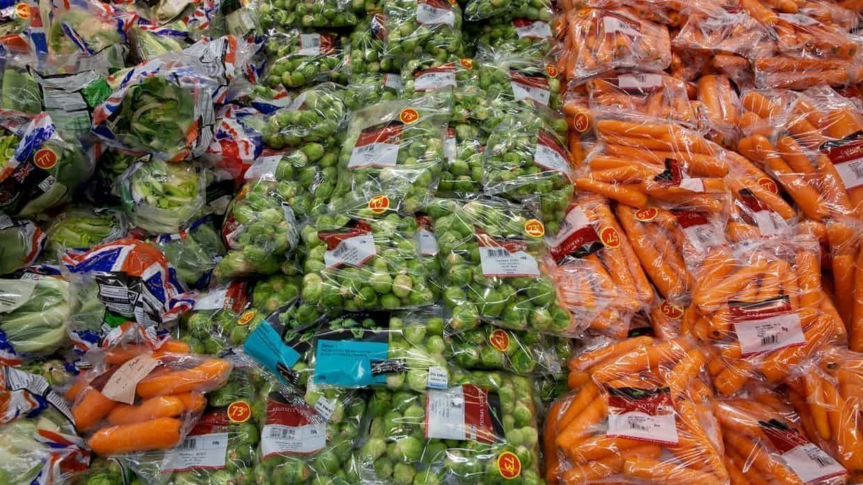 Petition · Less use of plastic in English supermarkets! - United ...