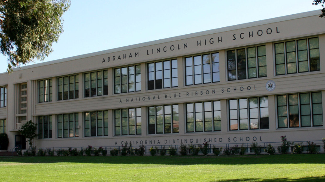 Petition Students From Lincoln High School Hope To Get Teachers Petition Students From Lincoln High School Hope To Get Teachers