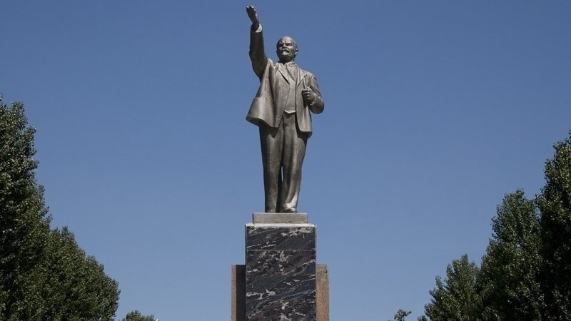Petition · Leave the Vladimir Lenin's Monuments where they are! Hands ...