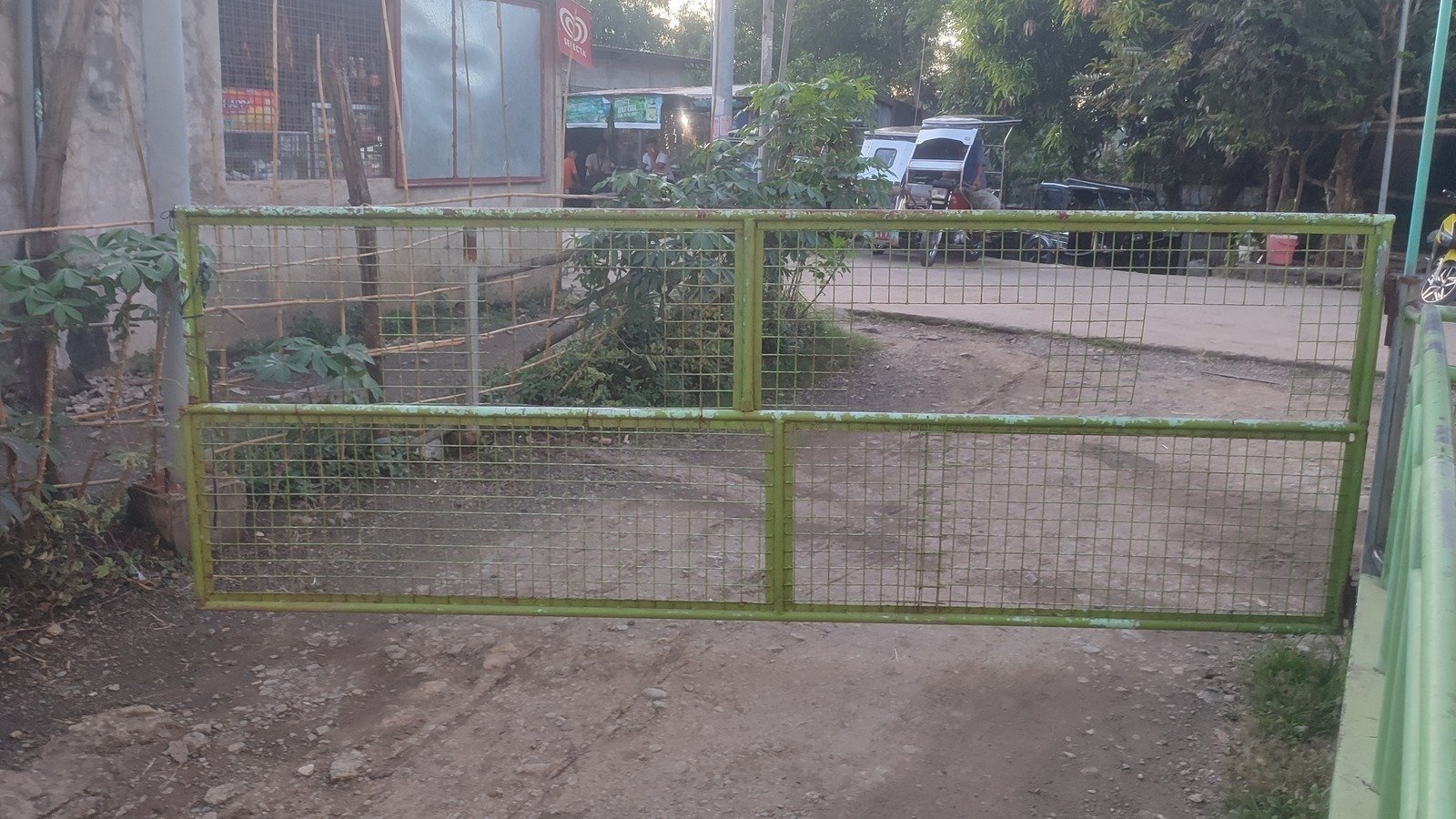 Petition · Better gate and fences for SHS Building - Philippines ...