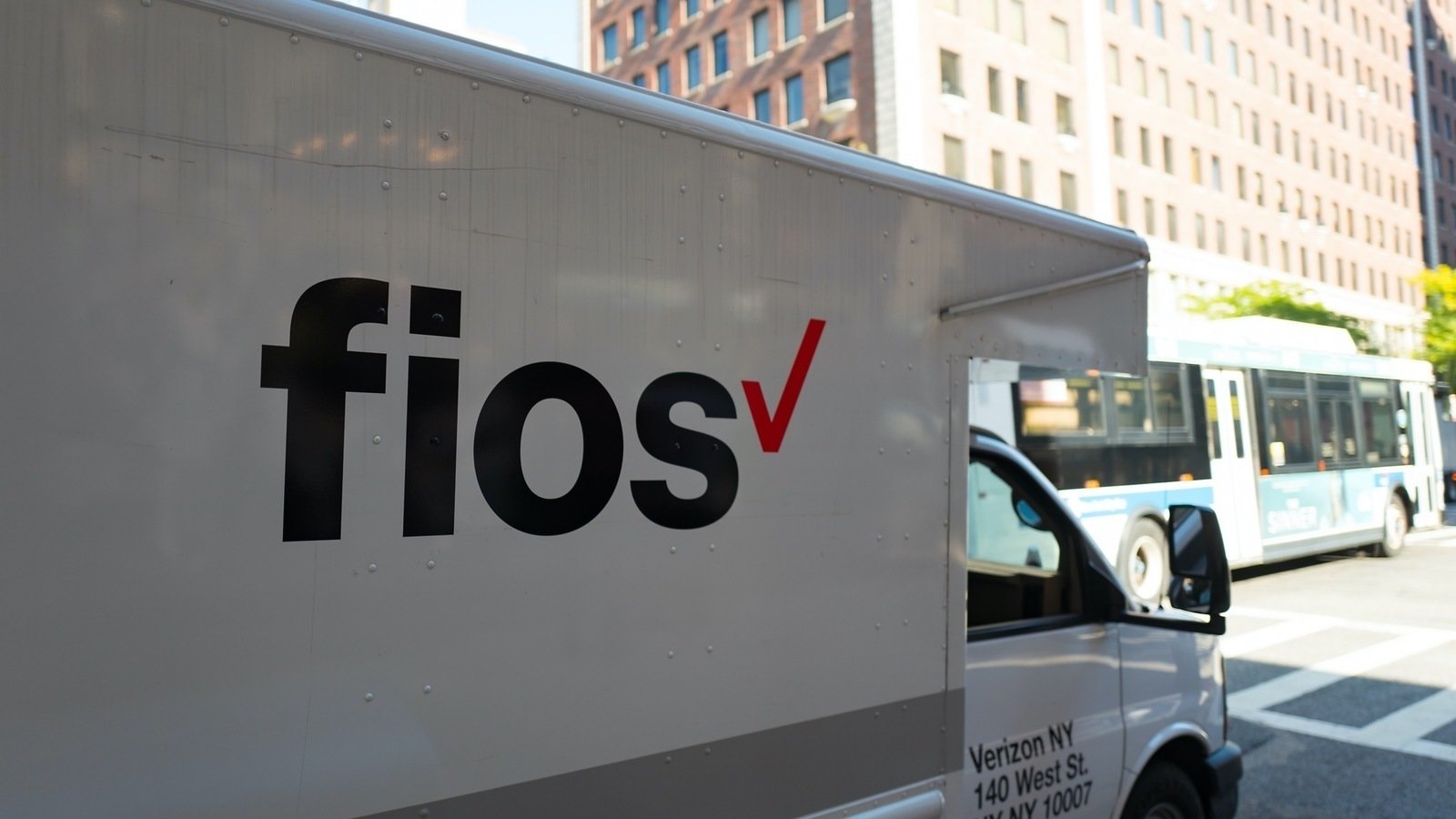 Petition · Bring Verizon Fios to Parker Towers - United States · Change.org