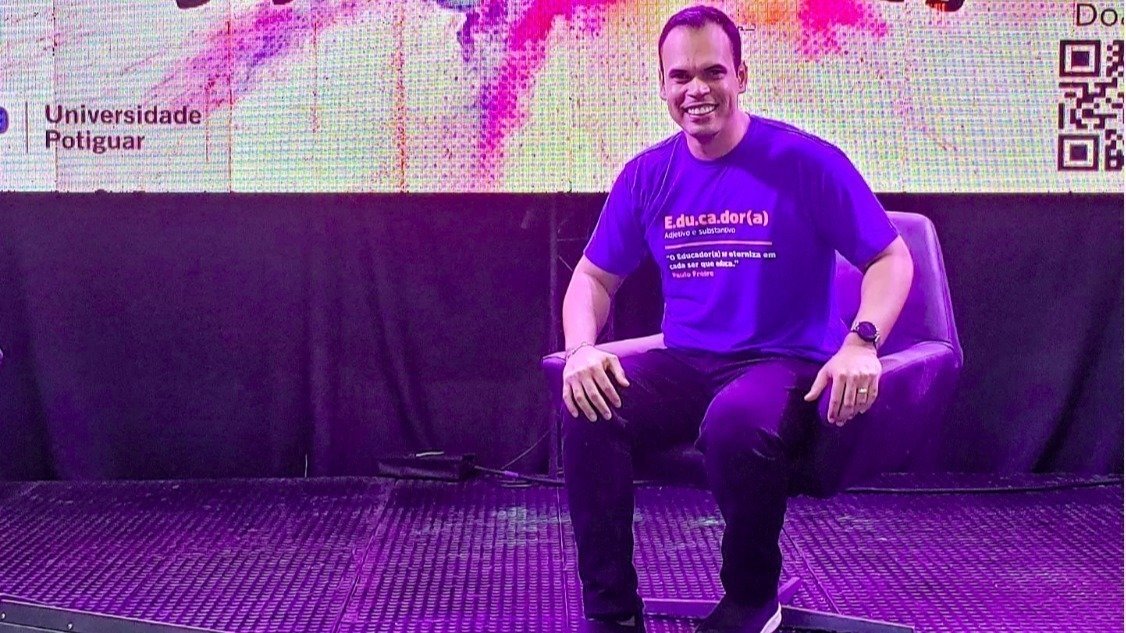 Abaixo-assinado · ABAIXO ASSINADO CONTRA A DEMISSÃO DO PROFESSOR E ...