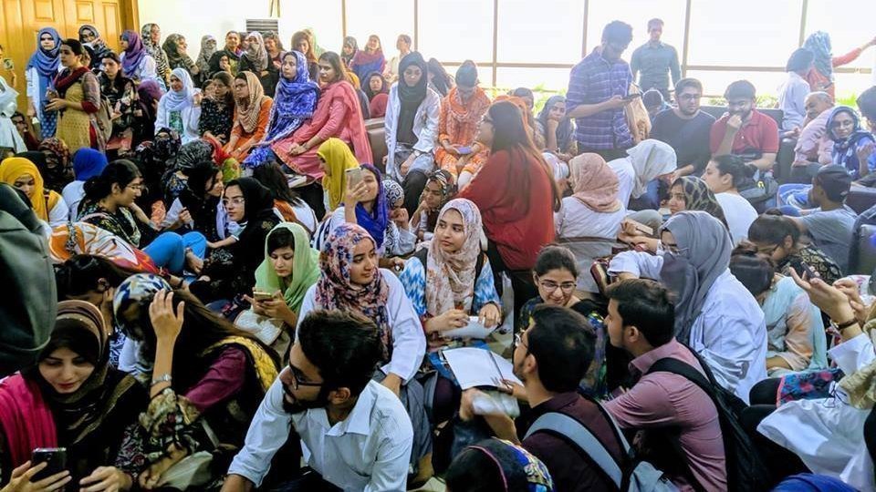 Topic · Jsmu · Change.org