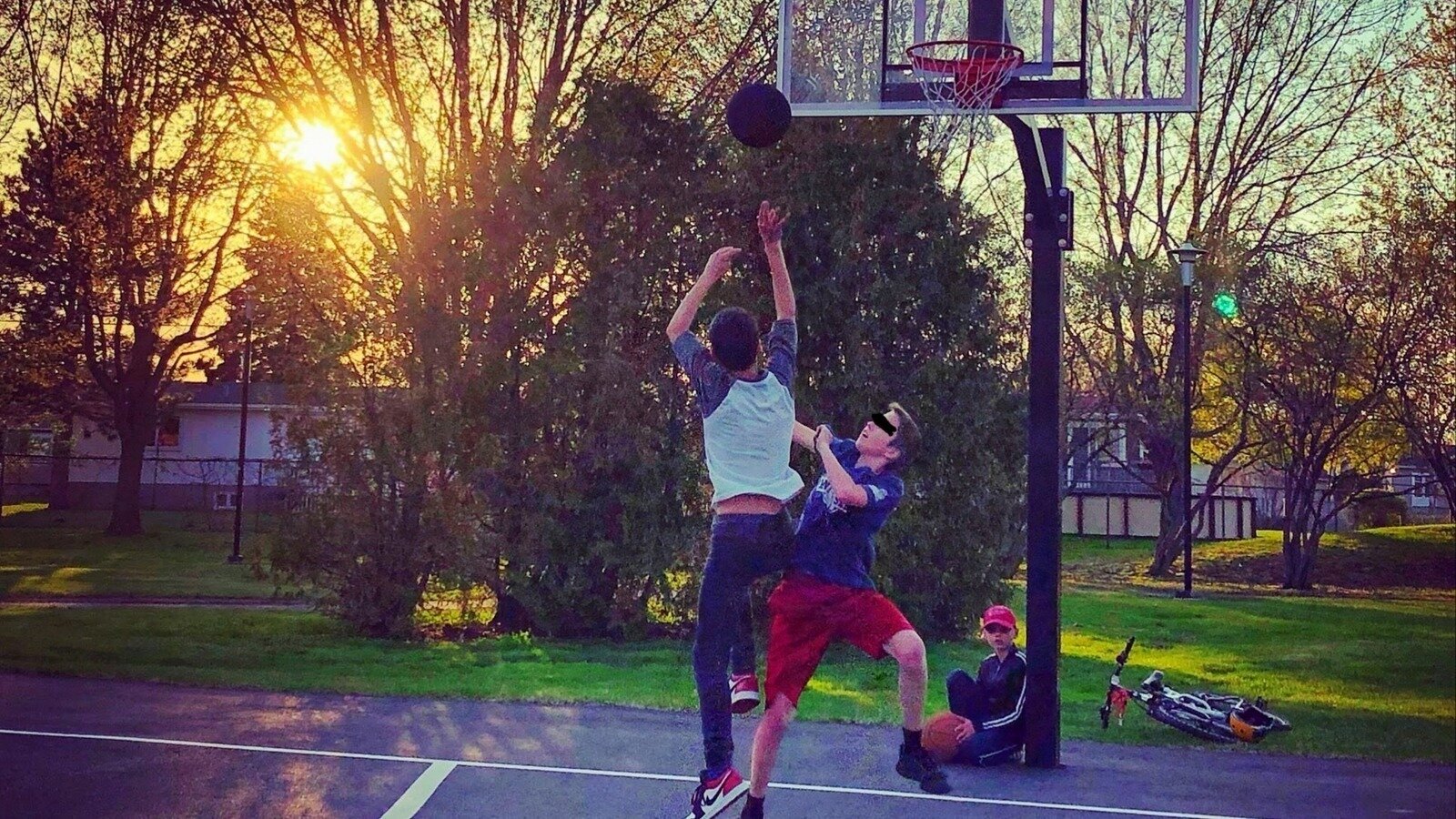 Pétition · NON à la fermeture du terrain de Basketball du Parc Charles ...