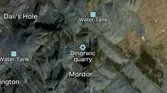 Petition · Parchu cof chwarelwyr Dinorwig wrth ddileu yr enwau Saesneg ...