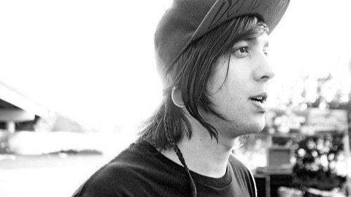 Petition · Make Tony Perry Grow His Hair Out Again - United States ...