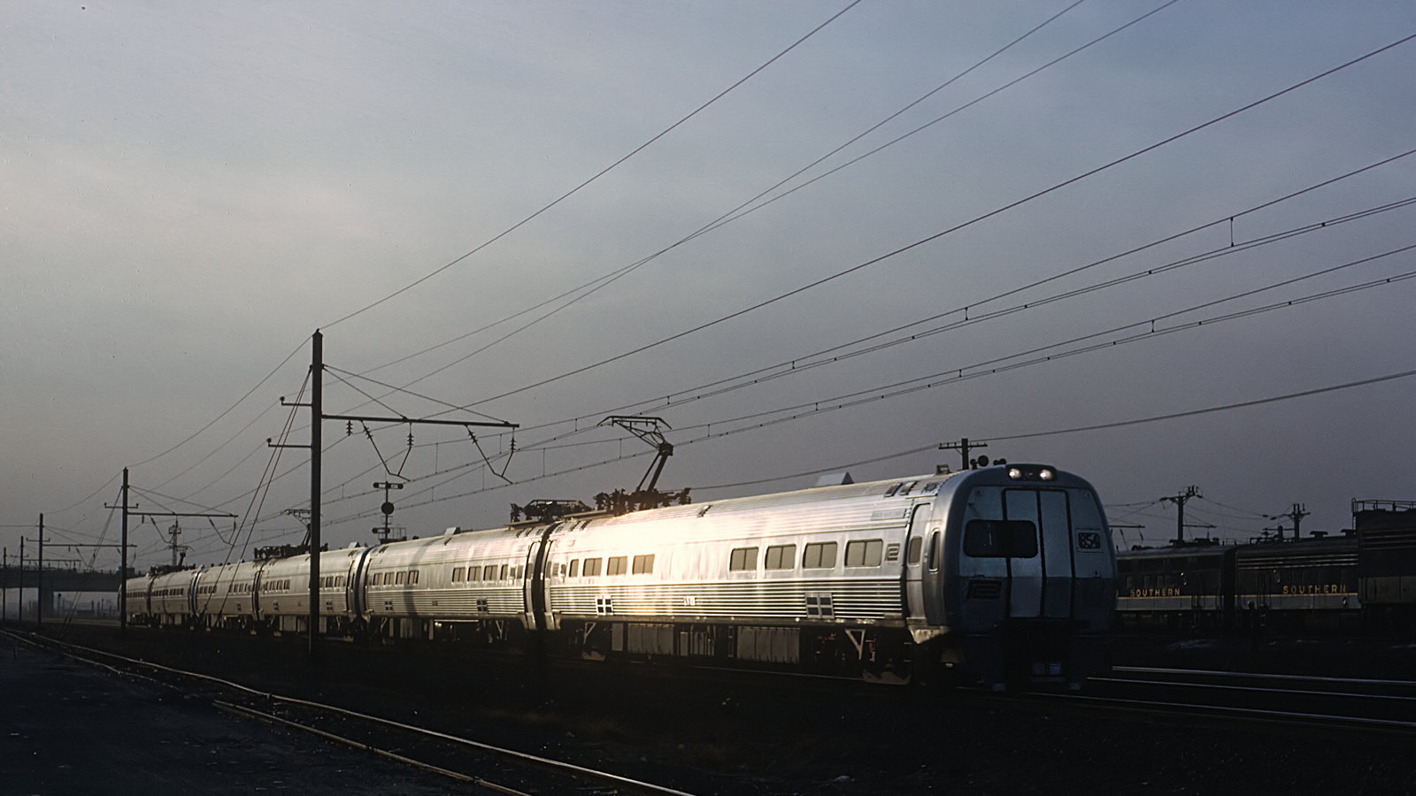 Petition · Bring Back Scale Models of Budd Metroliner EMUs! - United ...