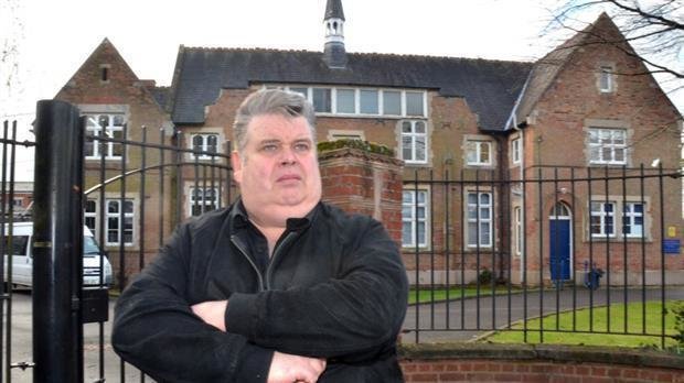 Petition · Allow backpacks for sixth form students in Spalding Grammar ...