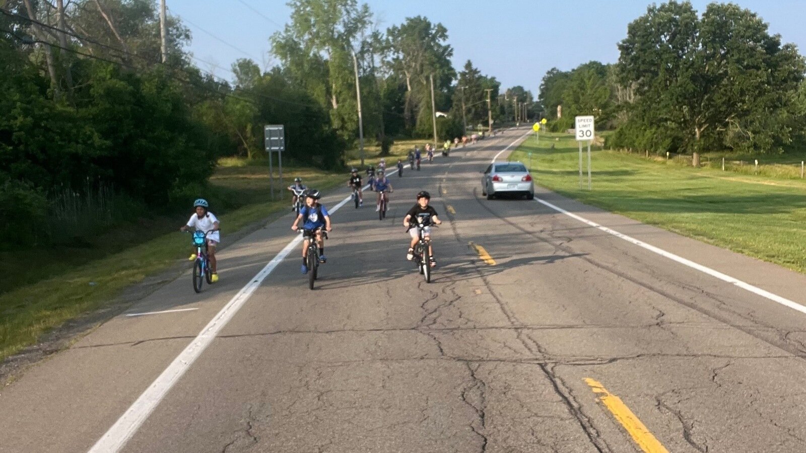 Petition · Construct a Sidewalk from Westview Crescent to Geneseo ...