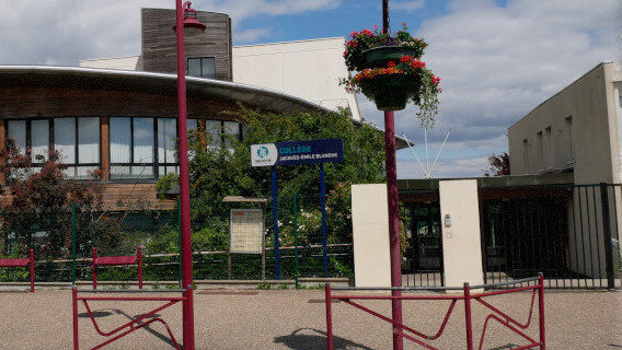 Pétition · Parents d'élèves et profs du collège Jacques-Emile Blanche ...