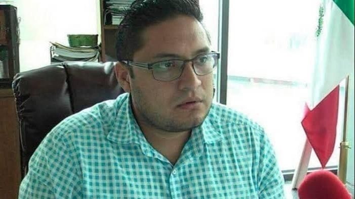 Petición · Petición para que su señora deje que Mario se siga juntando ...
