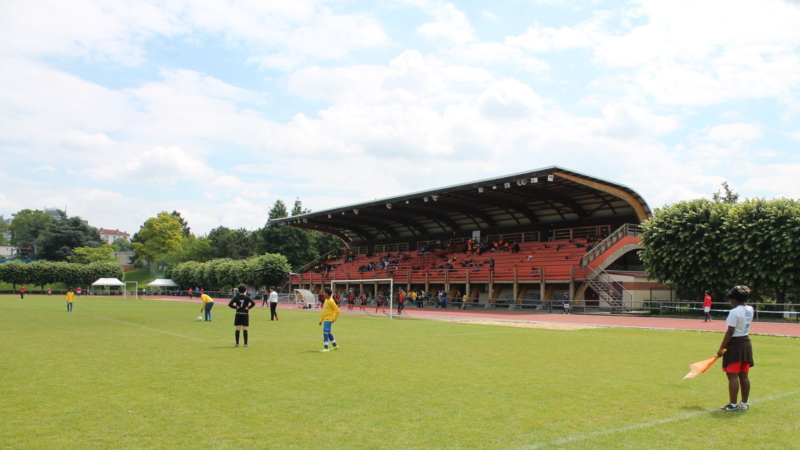 Pétition · CITOYENS, Arcueillais, la section Football du COSMA a besoin ...