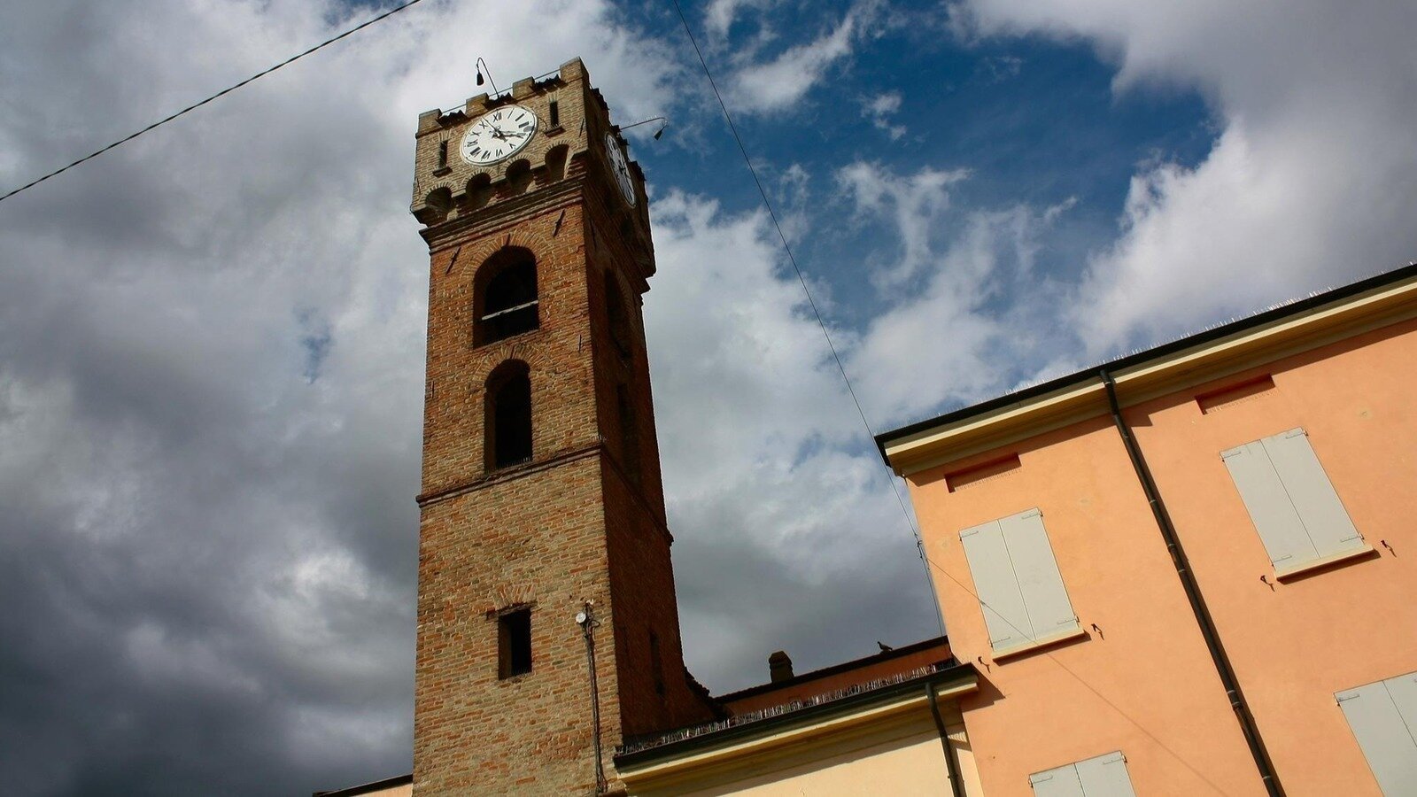 Petizione · RIVOGLIAMO LA TORRE SIMBOLO DI NOVI DI MODENA - Novi di ...