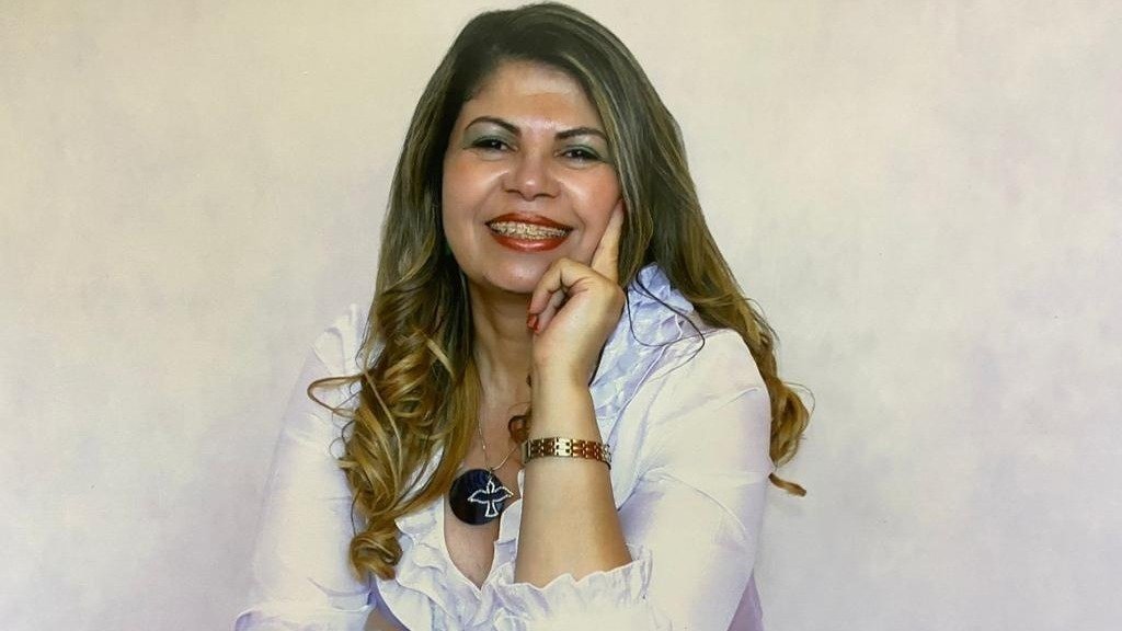 Abaixo-assinado · Homenagem a Arabela Santos na praça do final ...