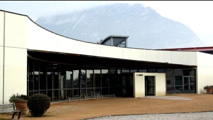 Pétition · Protégeons la liberté d'informer à la médiathèque de ...