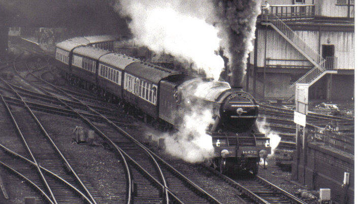 Petition · To restore Flying Scotsman back to its LNER apple green ...