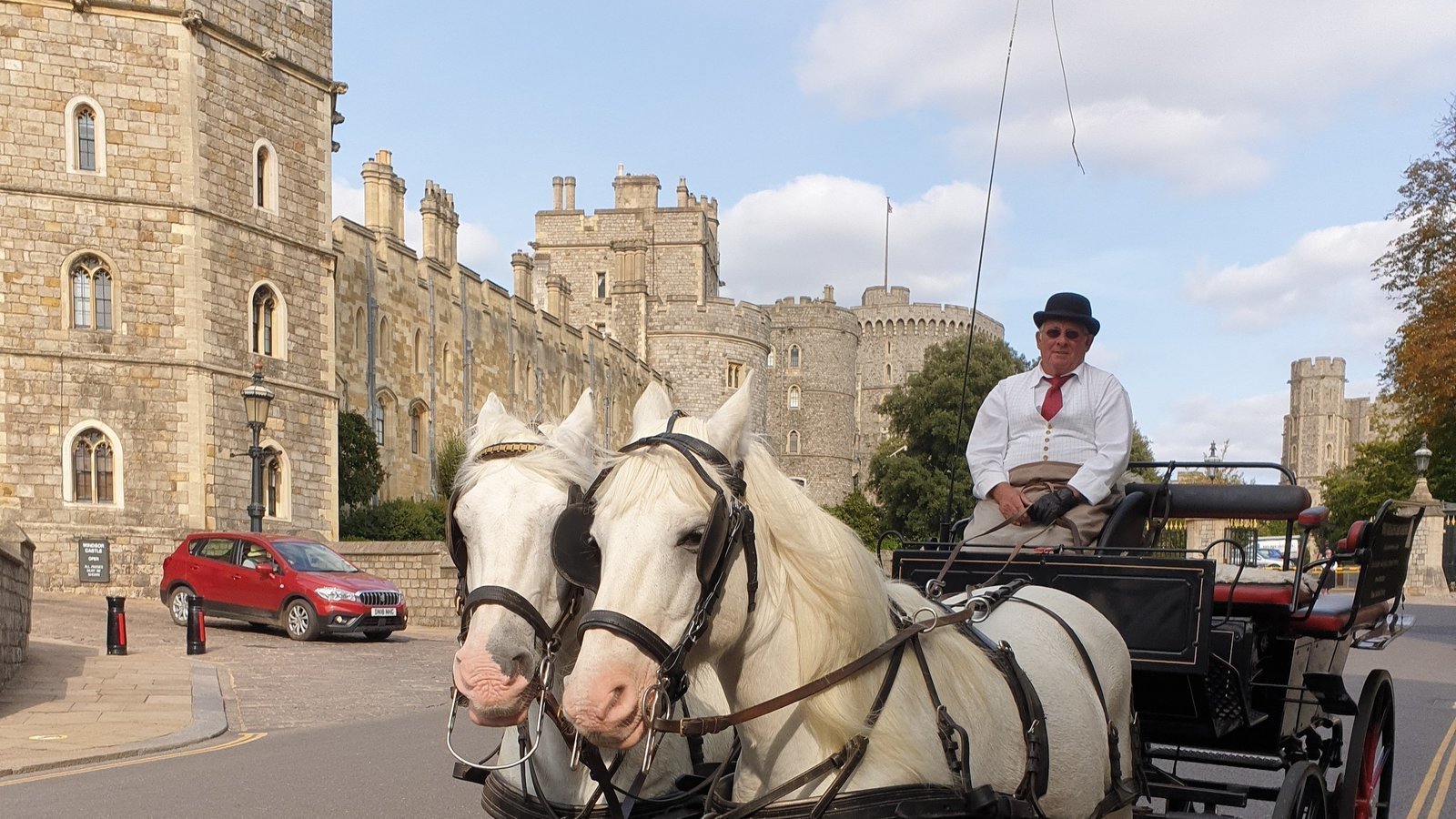 Petition · Keep the horse drawn carriages on castle hill - Windsor ...