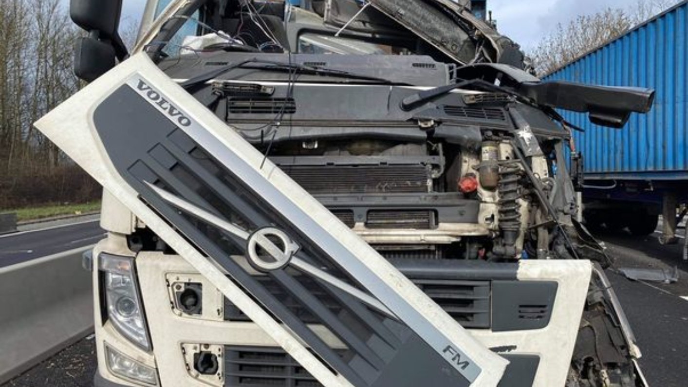 Petition · HGV Tests must include a reverse manoeuvre and coupling of ...