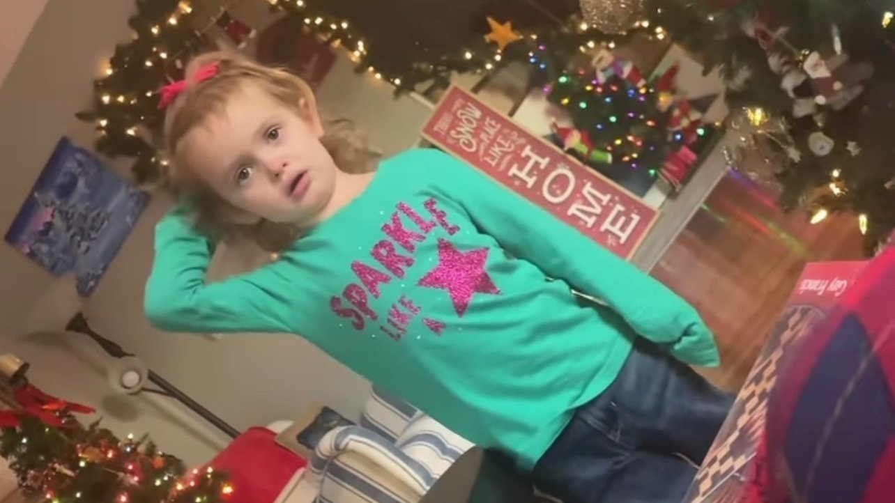 Petition · Let Kayla in the Christmas Tree - United States · Change.org