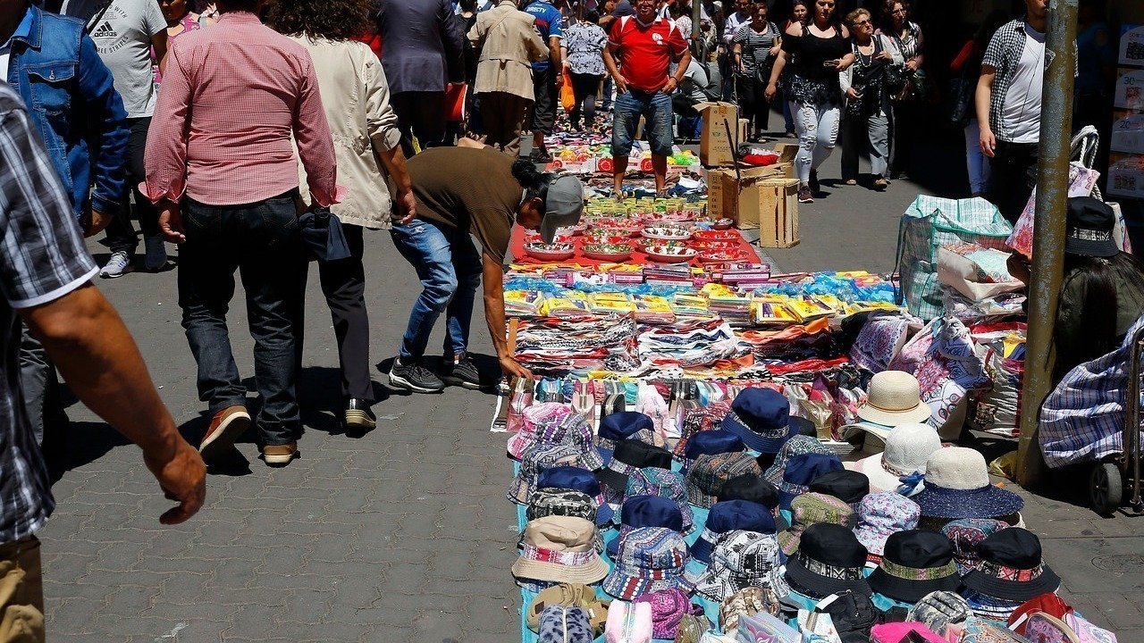 Petición · Terminen con el comercio ambulante en las calles - Chile ...