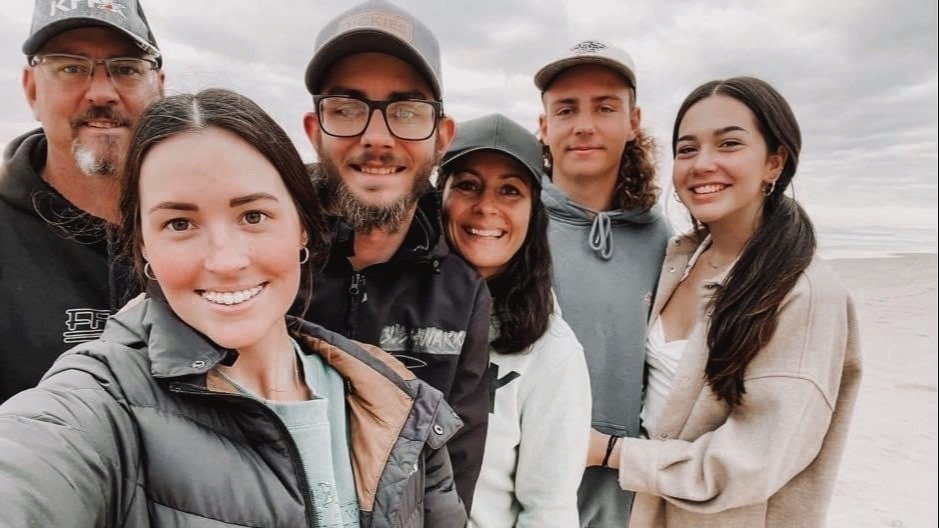 Petition · Help the Hewitt's Remain in Australia - Grant Permanent ...