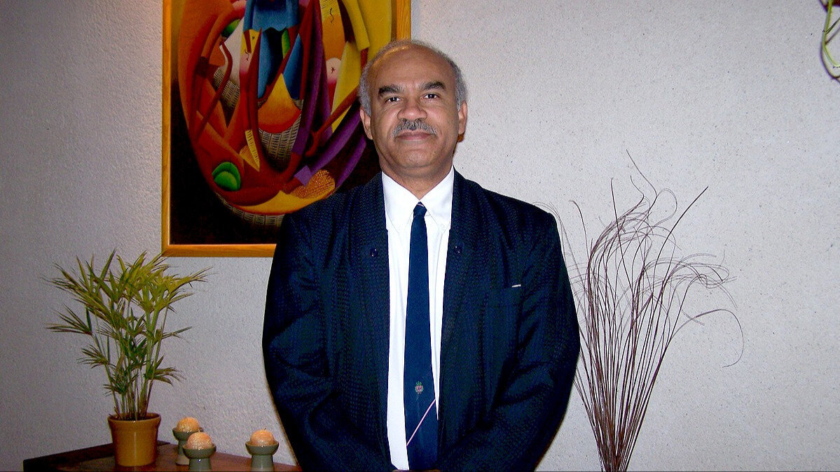 Pétition · Soutenons le Docteur Patrick AGENOR pour son départ à la ...