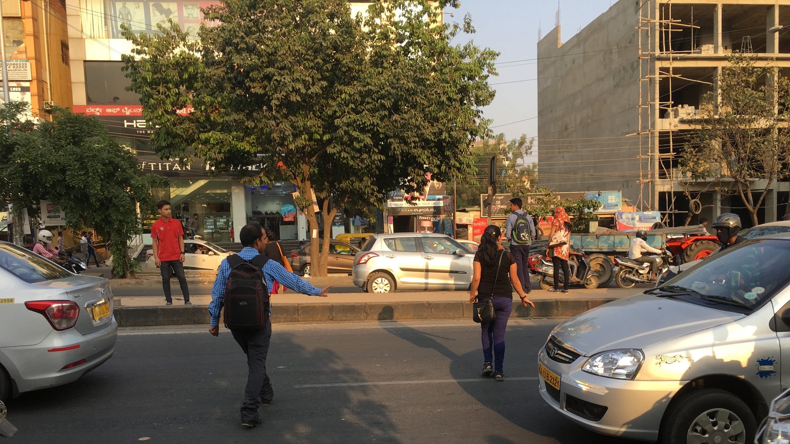 Petition · Foot over bridges at bus stops on highways - India · Change.org
