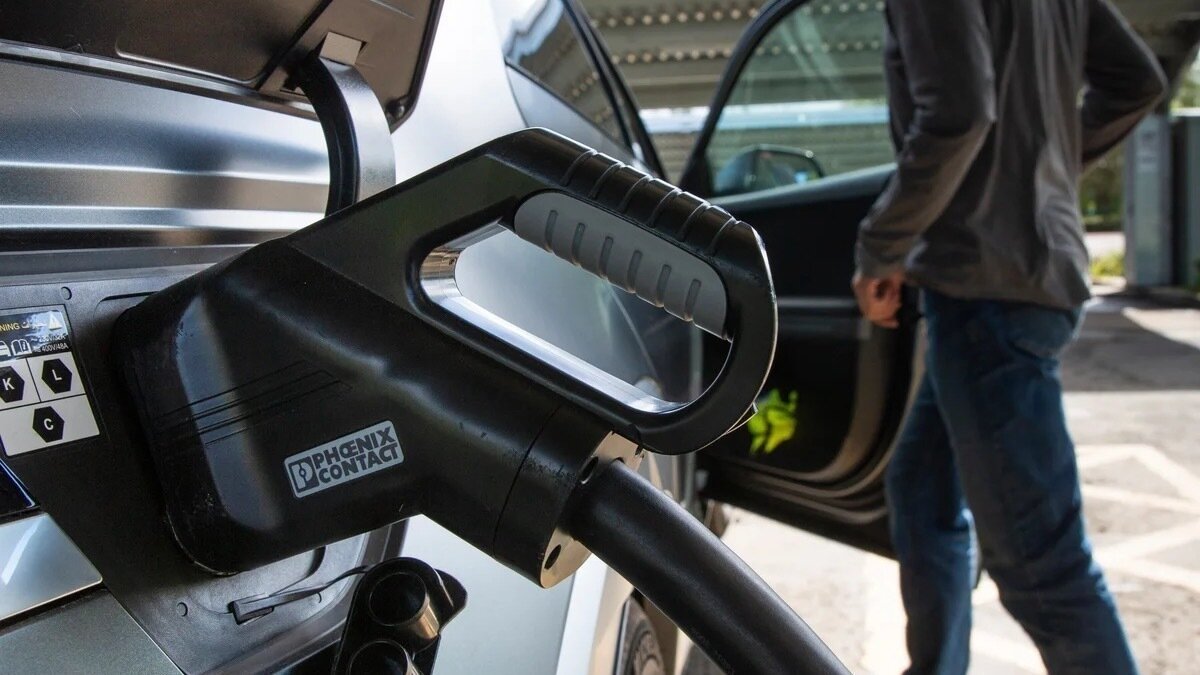 Petition · Stop Rachel Reeves from imposing a new EV stealth tax ...