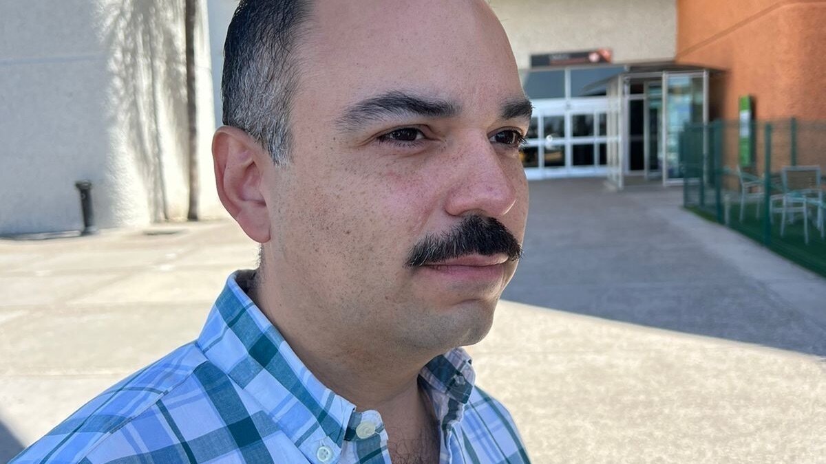 Petición · Qué Christopher Gonzalez se quite el bigote - México · Change.org