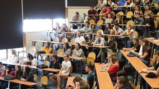 Pétition · Report des Stages 2020 pour les BTS/DUT - France · Change.org