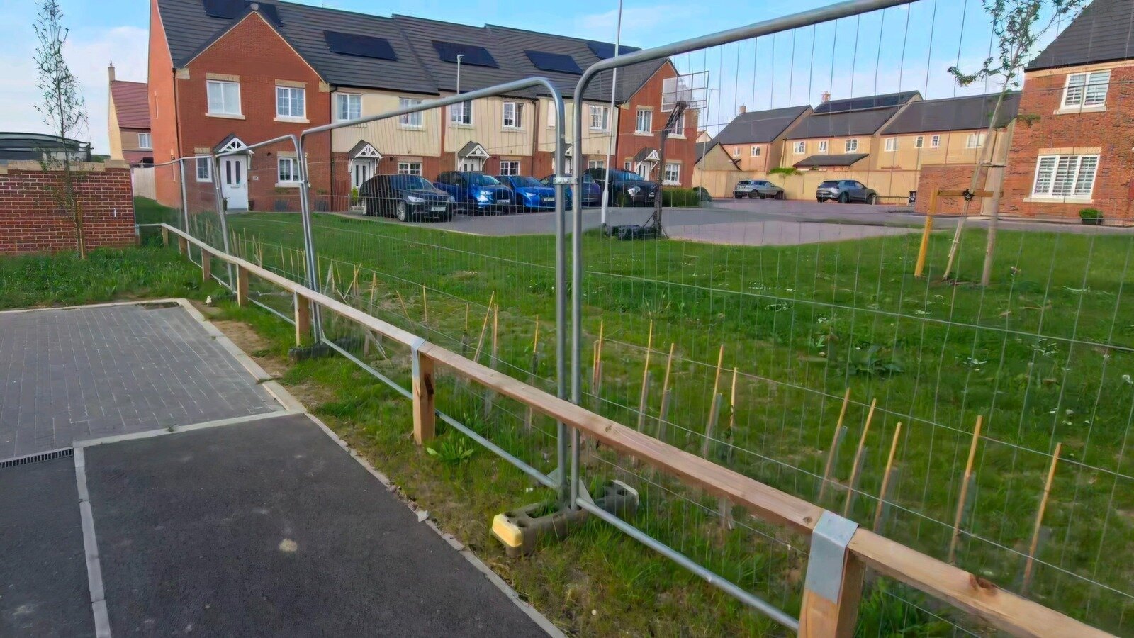 Petition · Remove the fence dividing Quantum Fields and High Fields in ...