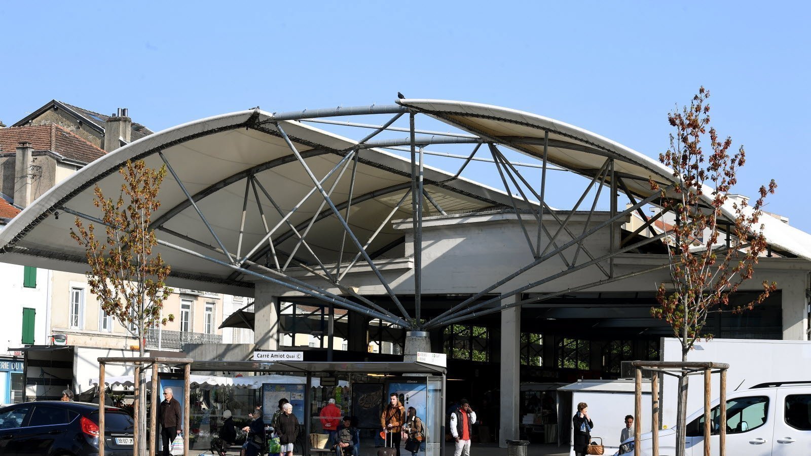 Pétition · Tous les producteurs doivent avoir accès au marché de Bourg ...