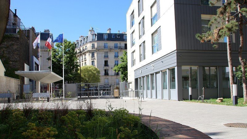 Pétition · Des heures de cours pour le lycée Louis Armand - Paris ...