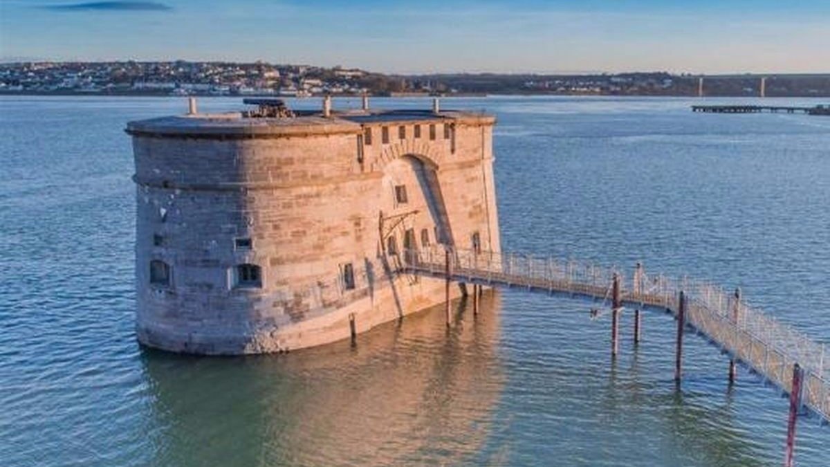 Petition · Save the Pembroke Dock Gun Tower - United Kingdom · Change.org