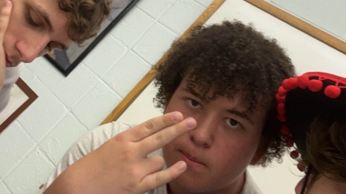 Petition · For Troupe To grow back big fro - United States · Change.org