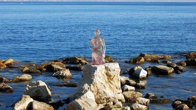 Petizione · Ripristinare la Statua di Fata Morgana sul litorale di ...
