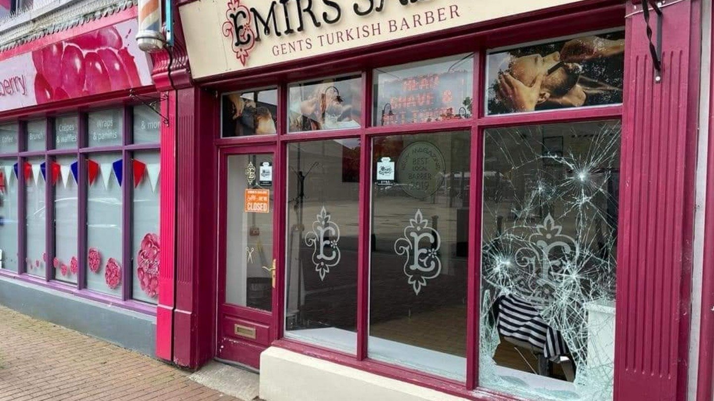 Petition · Bring back CCTV camera in Angel Square, Neath - United ...