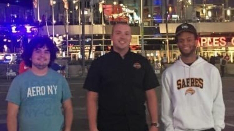 Petition · Put this picture on the wall at Hunts - United States ...