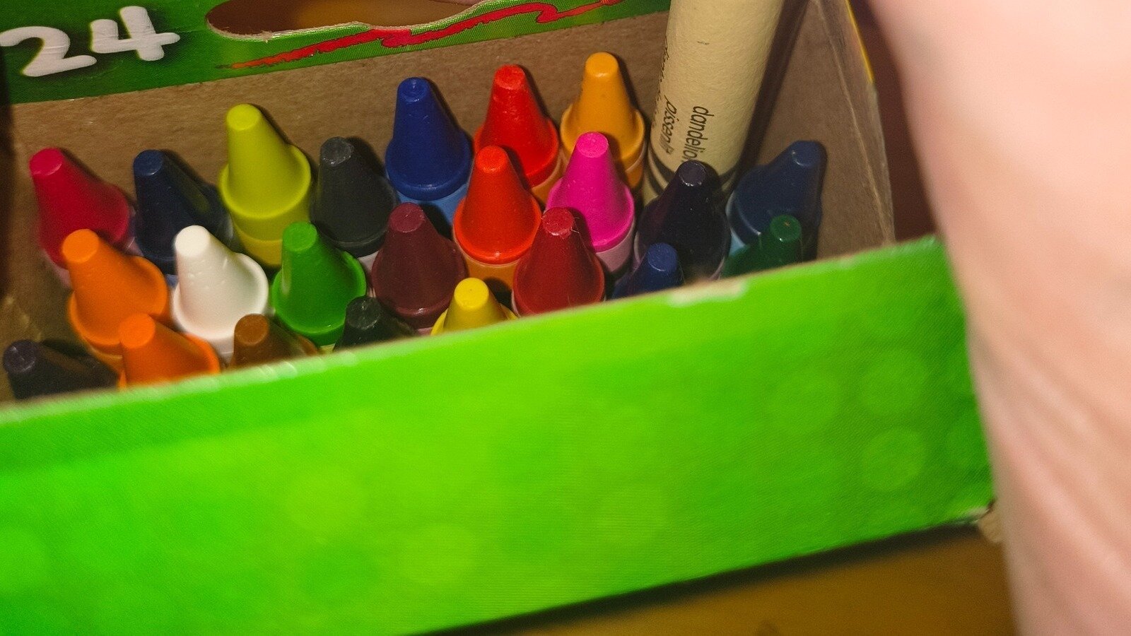 Petition · Bring back dandelion in crayon packs - United States ...