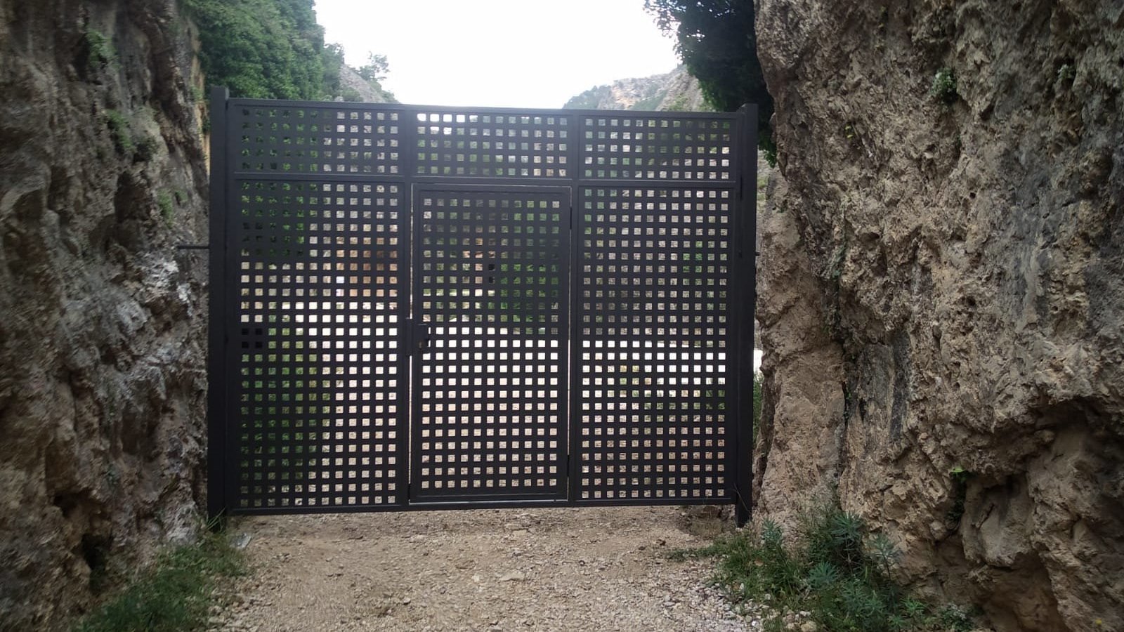 Petición · ¡¡¡NO A LA PUERTA DEL PARRISAL!!! - España · Change.org