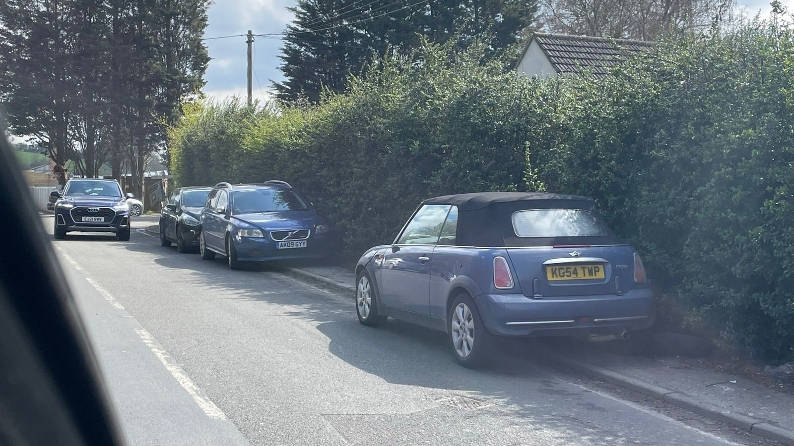 Petition · Stop verge & pavement parking in Dobbs Weir - United Kingdom ...
