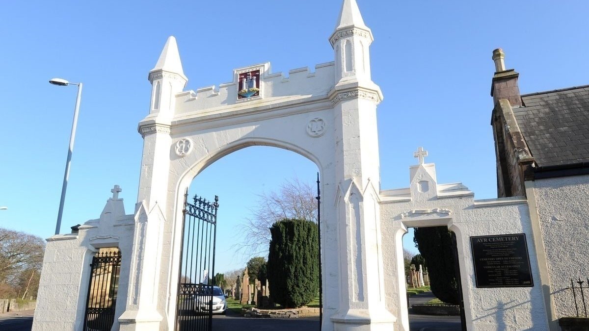 Petition · Water log AYR CEMETERY - United Kingdom · Change.org