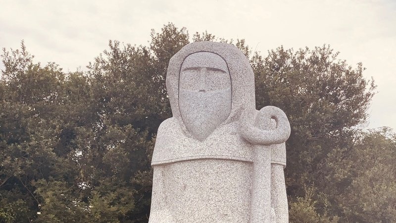 Pétition · Sauvons la Statue de Saint-Hervé au Menez Bré · Change.org