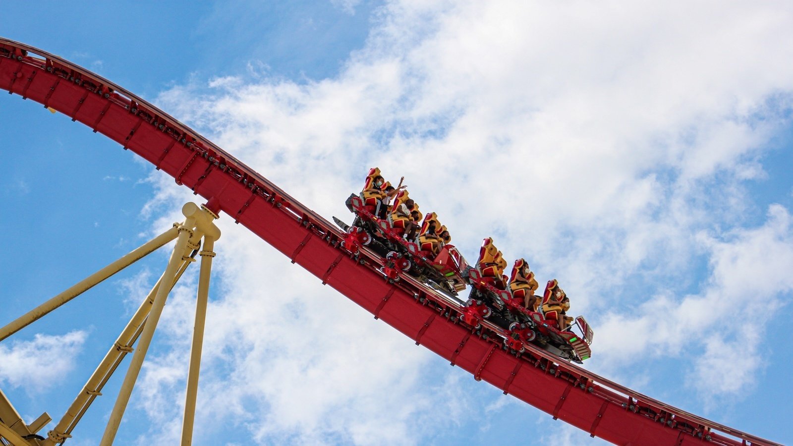 Petition · Add Hulk’s soundtrack to Hollywood Rip Ride Rockit at ...
