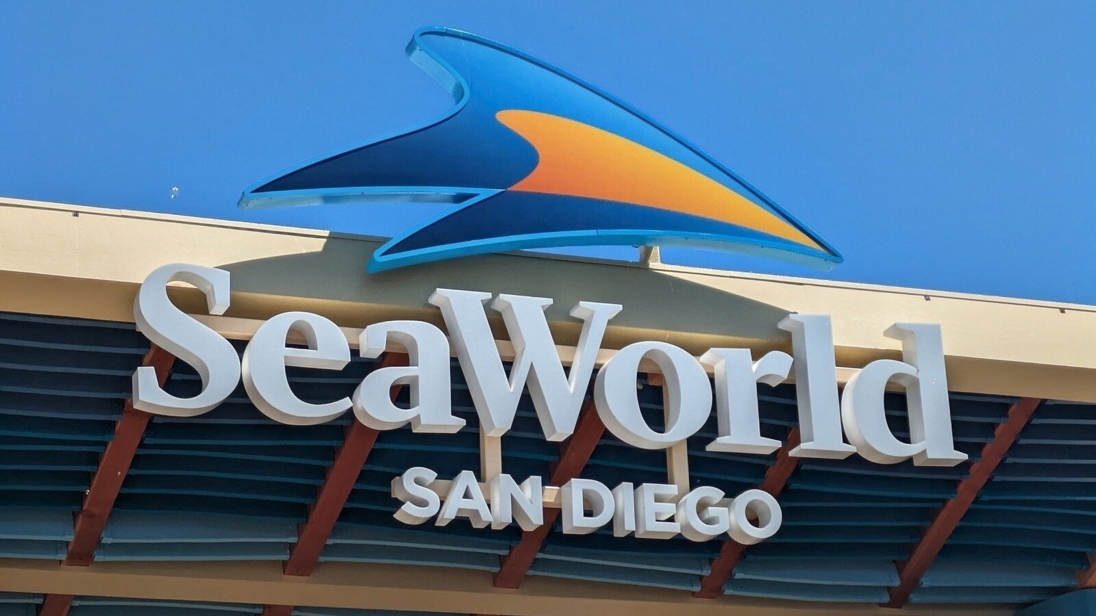Petition · Require Free Feminine Hygiene Products at SeaWorld San Diego ...