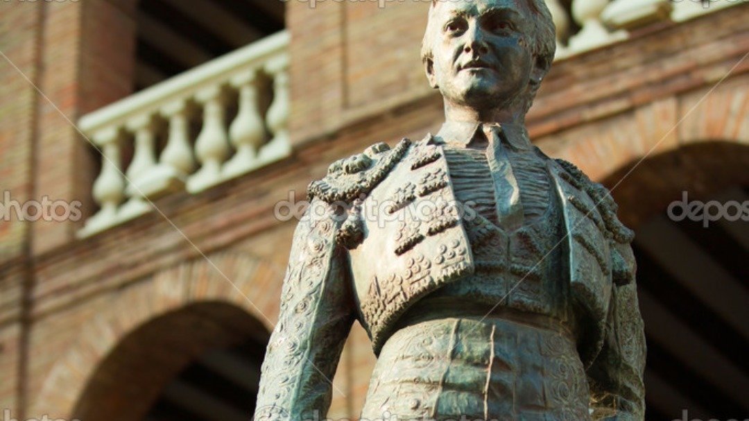 Petition · Derribacion de la estatua de Manolo Montoliu,frente la plaza ...