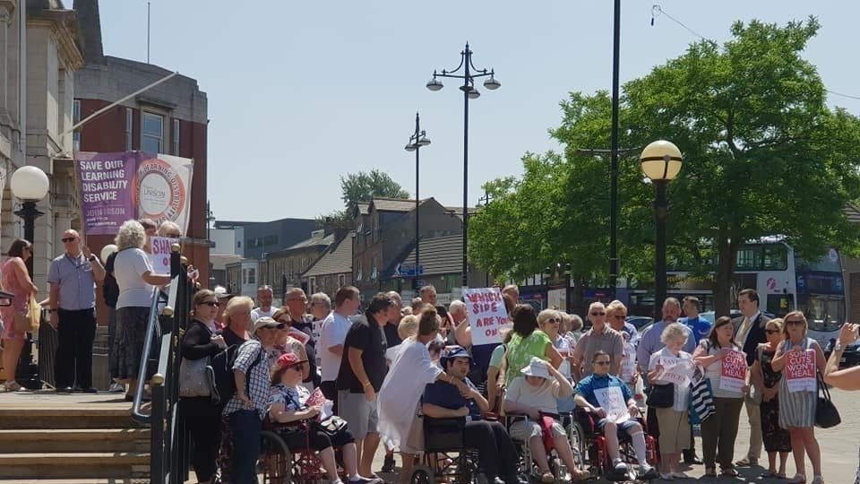 Petition · Councillor David Roche should resign as Cabinet member for ...