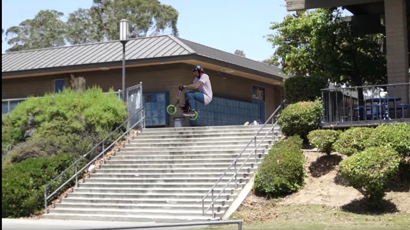 Petition · Harry Main Jumps El Toro on a Rocker BMX Bike - United ...